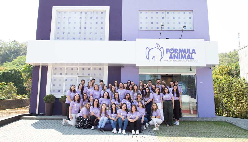 Fórmula Animal lança IA para veterinários e franqueados